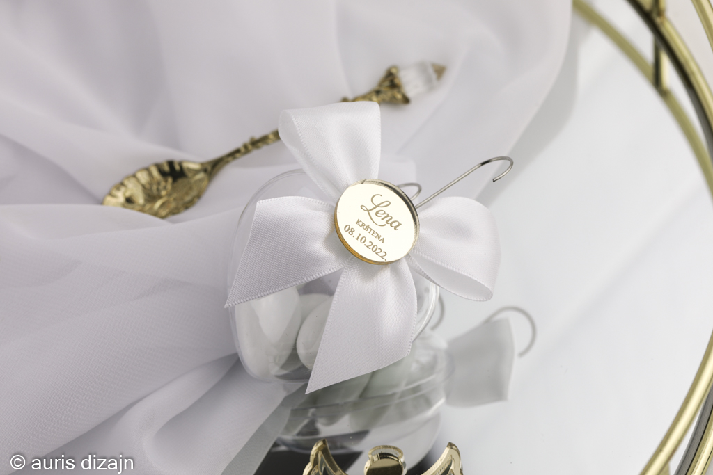 K06 - konfeti u srcu - Auris dizajn