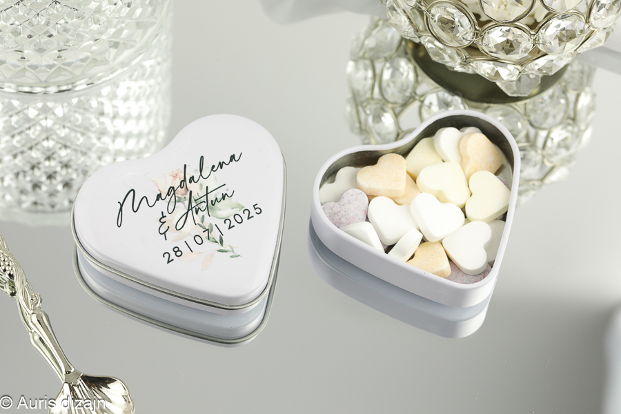 52 - bomboni u srcu - Auris dizajn